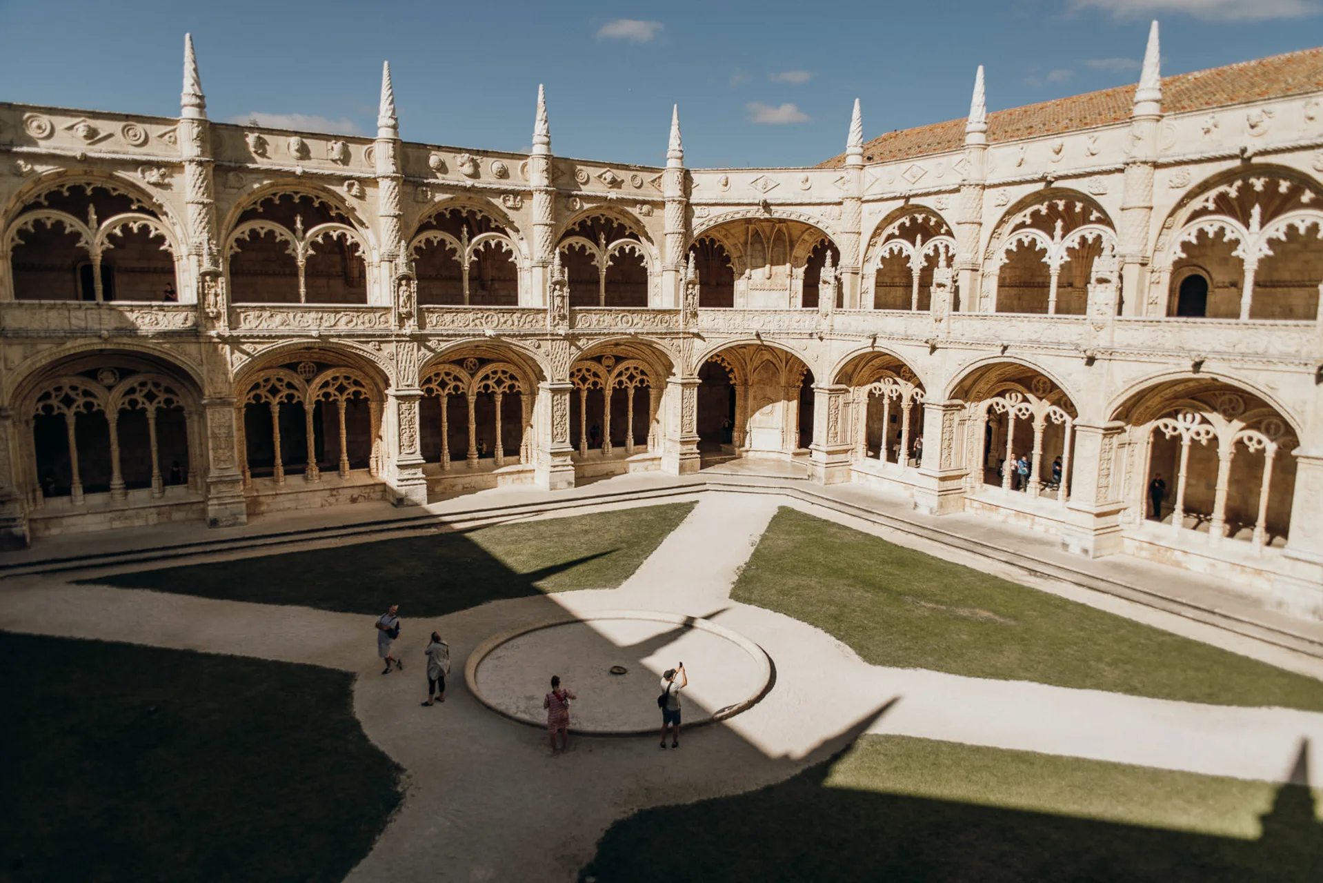 Best of Belem: Monastery and Walking Tour with River Cruise